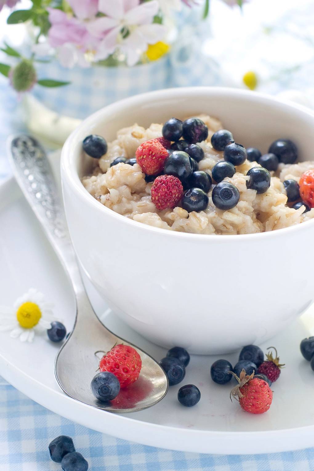 Porridge and whole grains health benefits; longer life | Glamour UK