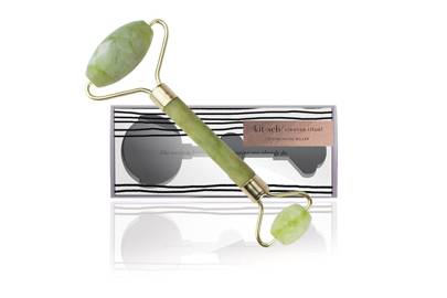 How To Use A Jade Roller For Amazing Skin & The Best Ones To Buy In The ...