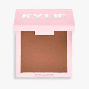 Kylie Cosmetics Has Arrived In The UK! Here's What To Order | Glamour UK