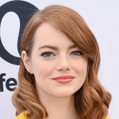 Emma Stone Gets A New Perm Hairstyle | Glamour UK