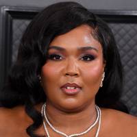 Lizzo's Hair And Makeup: Best Beauty Looks From The Pop Icon | Glamour UK