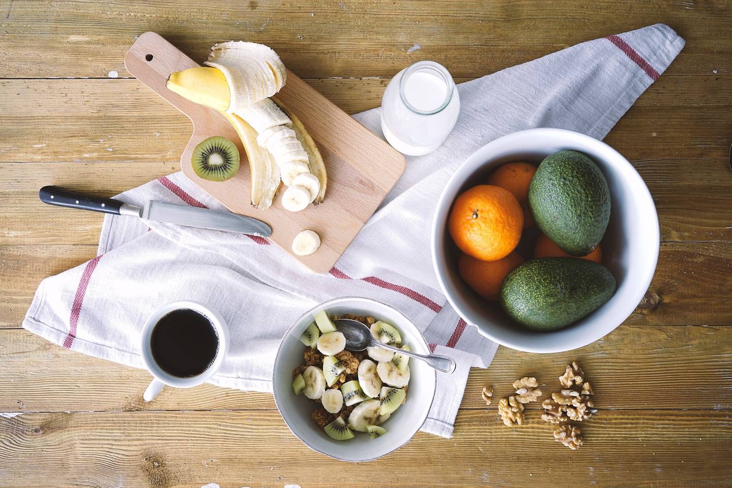 Mood boosting & natural serotonin releasing foods: health and diet ...