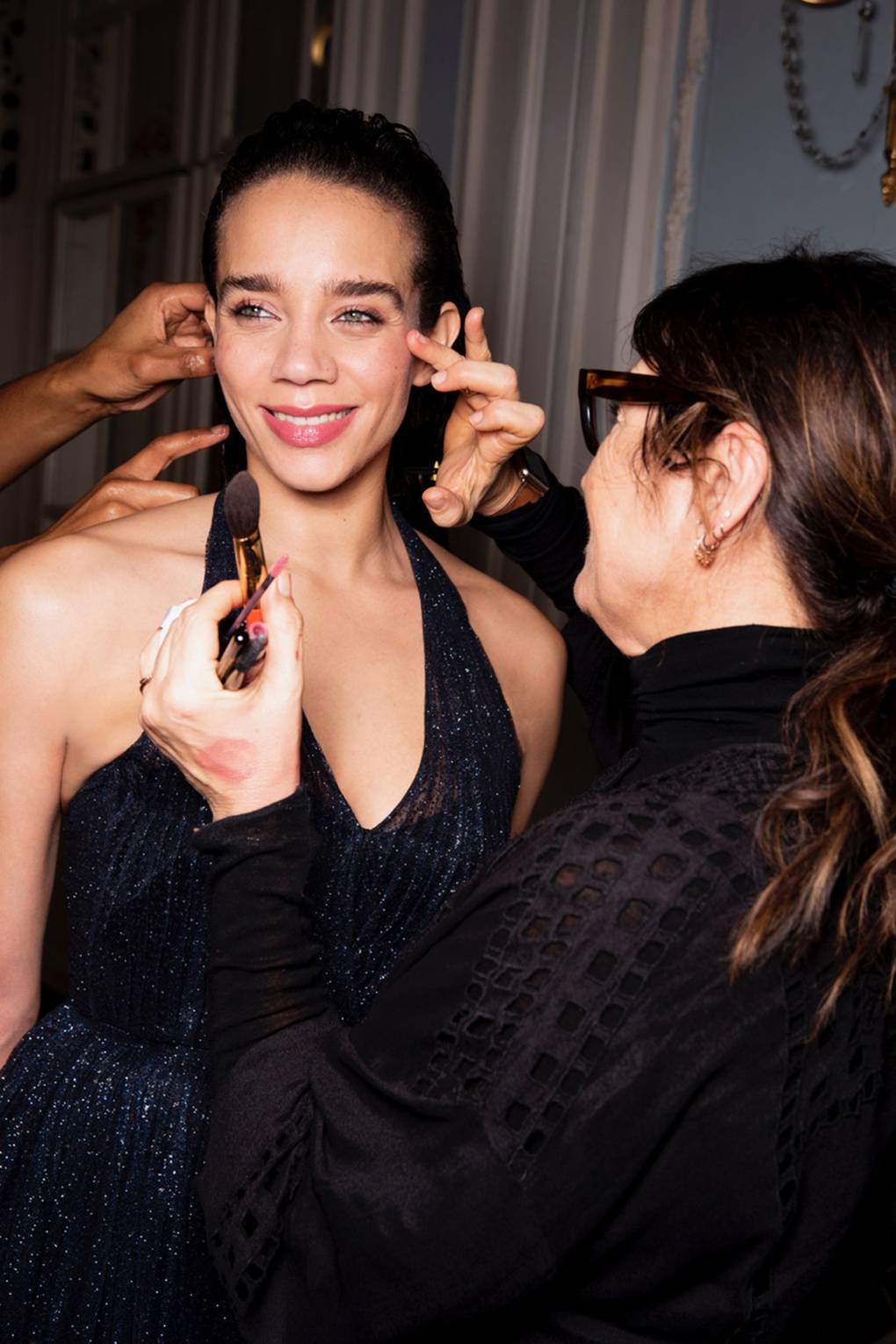 The Stranger Hannah John Kamen Says The New Netflix Drama Is A Warning To All Of Us Glamour Uk