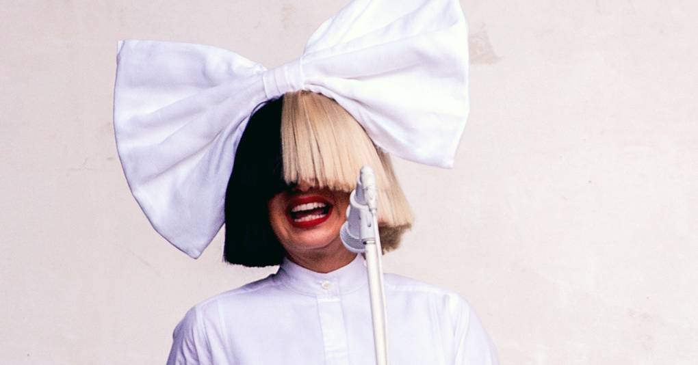 The Paps Tried To Sell Nudes Of Sia So She Gave Them Away For Free