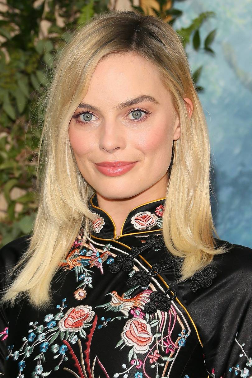 Margot Robbie Has Debuted Curly Hair And It Looks Amazing | Glamour UK
