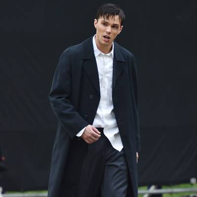 Celebrities On Set: Behind the Scenes Movie Photos of Celebrities ...