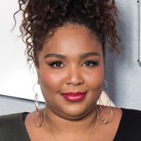 Lizzo's Hair And Makeup: Best Beauty Looks From The Pop Icon | Glamour UK
