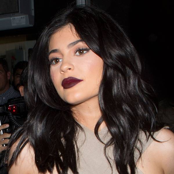 Kylie Jenner Hair & Beauty Look Book: Lips, Hair Colours & Makeup ...