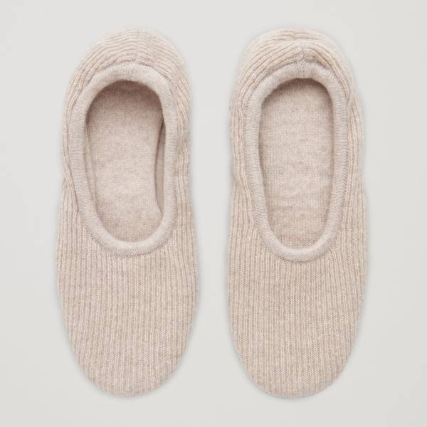 15 Pairs Of Slippers To Wear All Day During Self-Isolation | Glamour UK