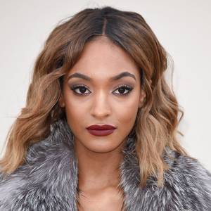 Vampy Lipstick & Nail Varnish Ideas – Vampy MakeUp Ideas & Pictures ...