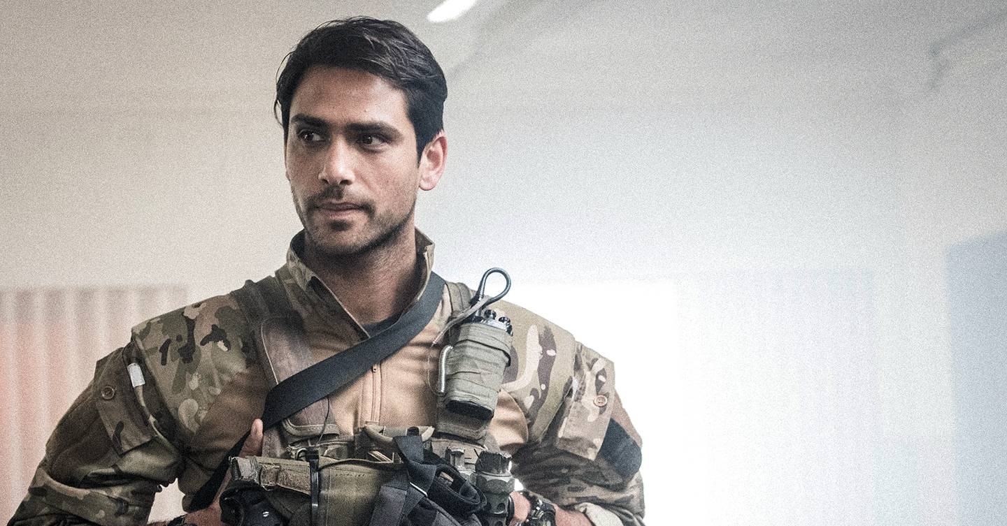 Luke Pasqualino From Our Girl: His Hottest Pictures From Instagram ...