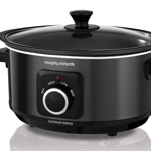 17 Best Cookware Sets: Best Saucepan Sets 2020 | Glamour UK