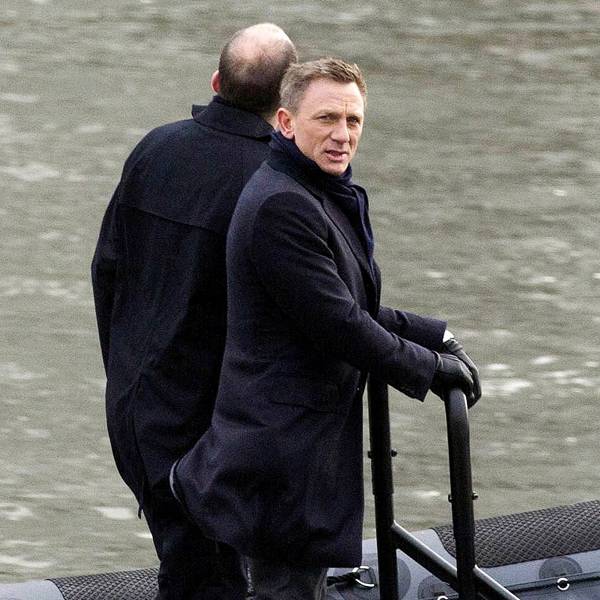 Celebrities On Set: Behind the Scenes Movie Photos of Celebrities ...