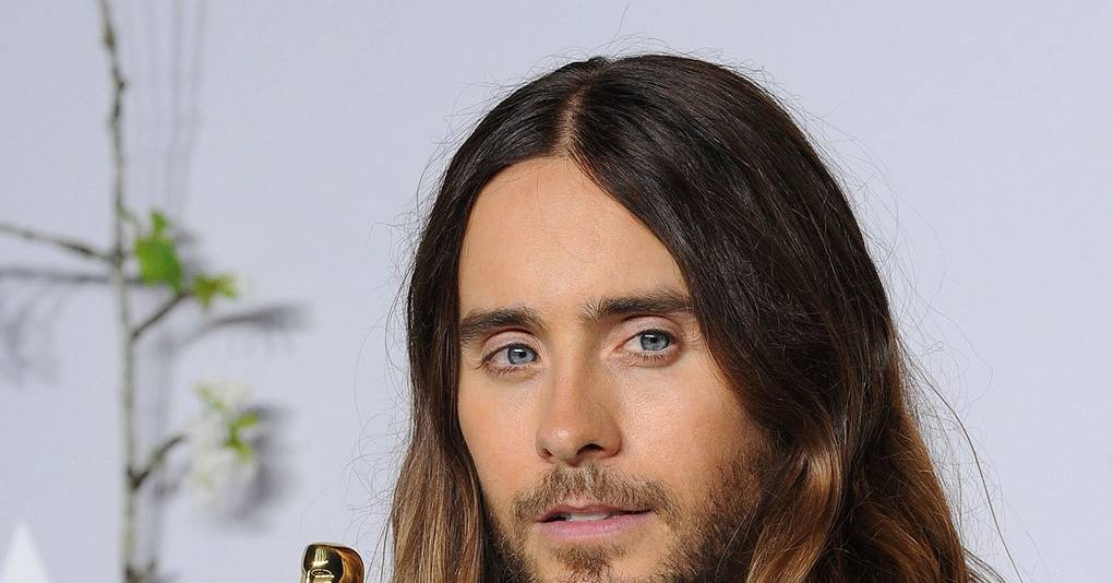 Jared Leto has damaged his Oscar statue already - Celebrity News ...