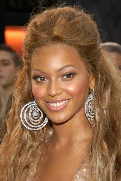 Beauty trends 2000s - Best Noughties makeup and hair | Glamour UK