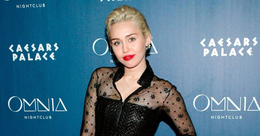 Miley Cyrus Shares Hairy Armpits Picture And Internet Reacts Glamour Uk