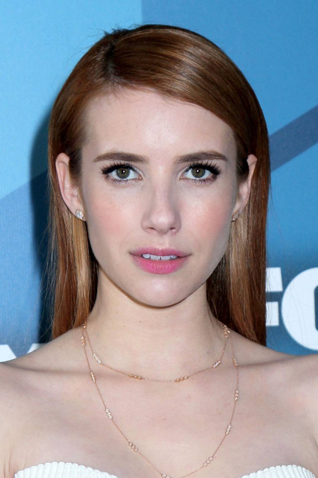 Emma Roberts' Best Hair & Makeup Looks | Glamour UK