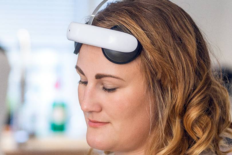 We Review The New Flow Headset For Treating Depression With Electrical ...