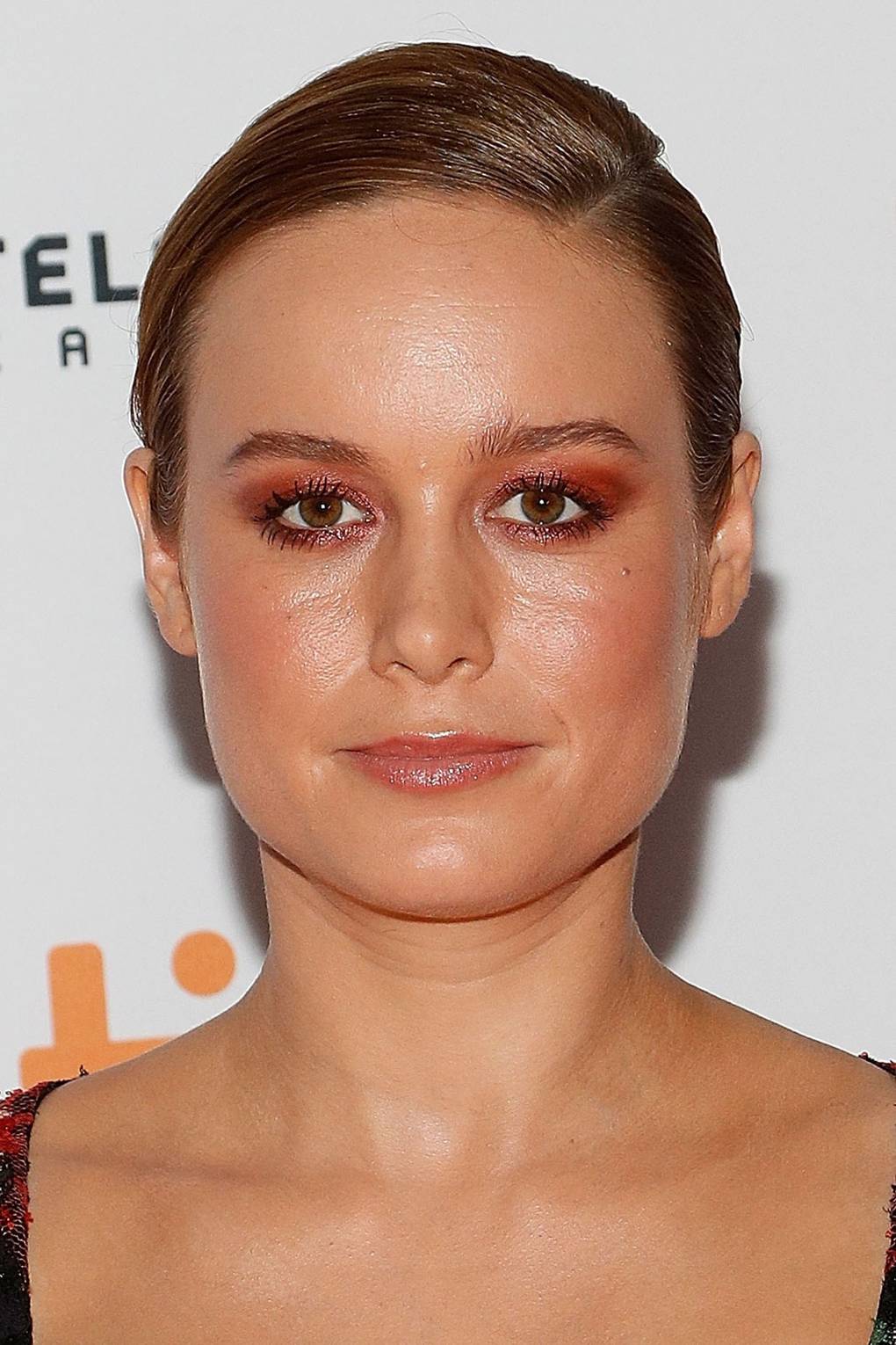 Brie Larson hair & makeup - red carpet beauty looks | Glamour UK