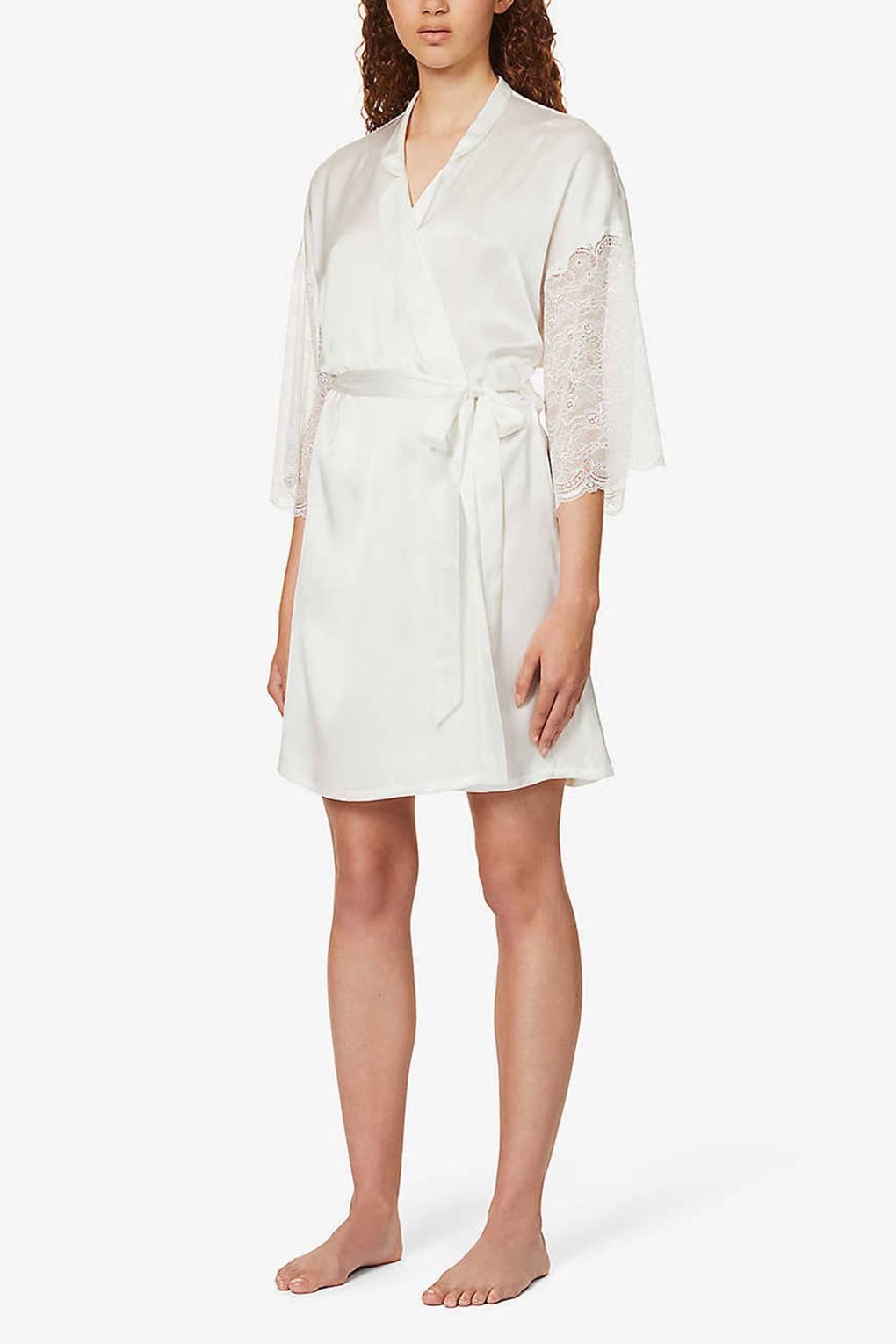 Best Bride & Bridesmaid Robes, Dressing Gowns & Pyjamas 2021 | Glamour UK