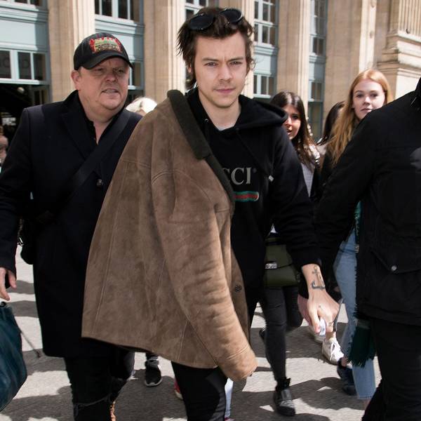 Harry Styles: Fashion Story in Photos 2012 - 2021 (lots of shirts ...