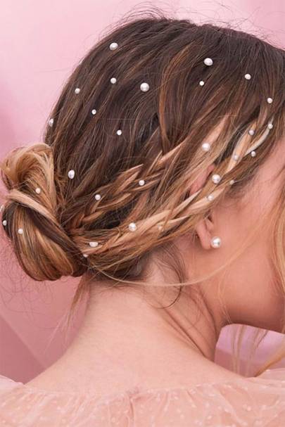 Pearl Hair Accessories: The 2020 Pearl-Speckled Hair Trend | Glamour UK