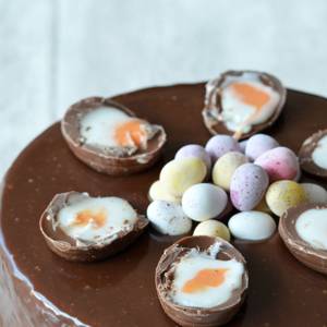 Creme Egg brownies and other amazing Creme Egg recipes for Easter ...