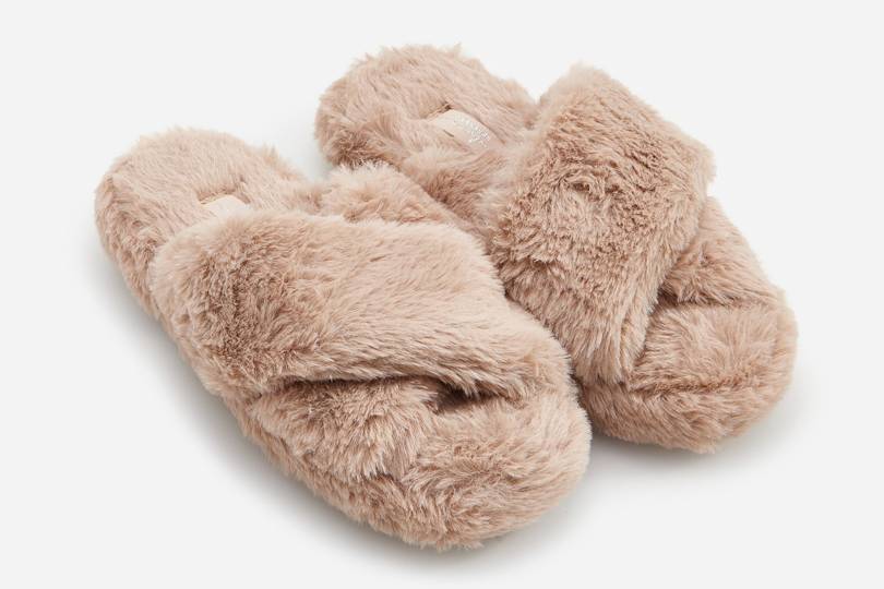 15 Pairs Of Slippers To Wear All Day During Self-Isolation | Glamour UK