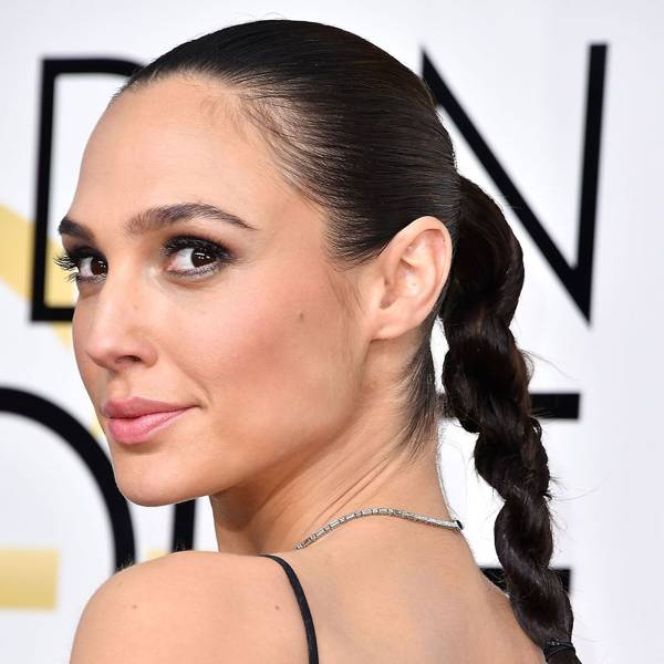 Gal Gadot hairstyles & makeup - celebrity beauty, Wonder Woman | Glamour UK
