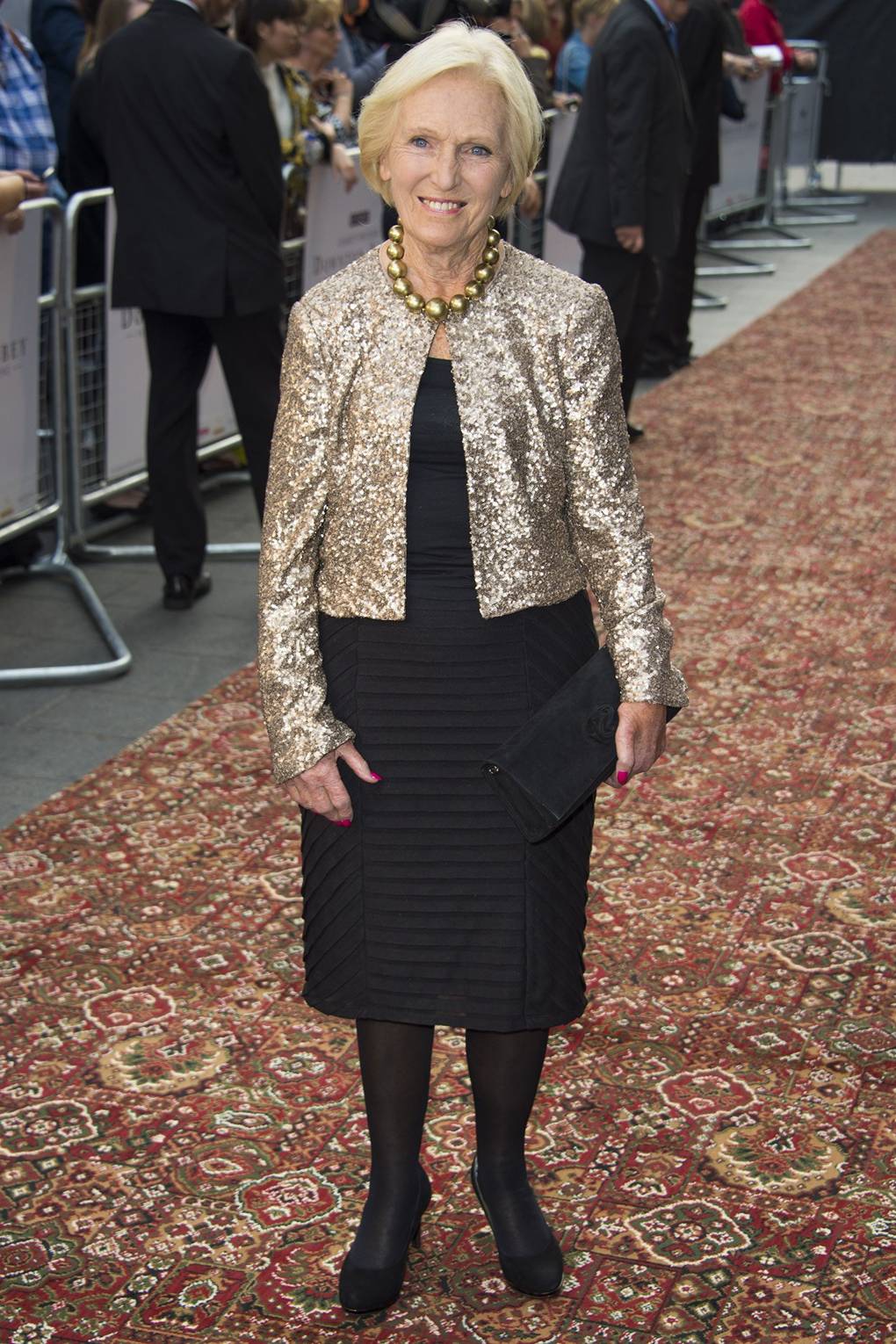 Mary Berry style: Blazers, jackets: best looks and outfits | Glamour UK