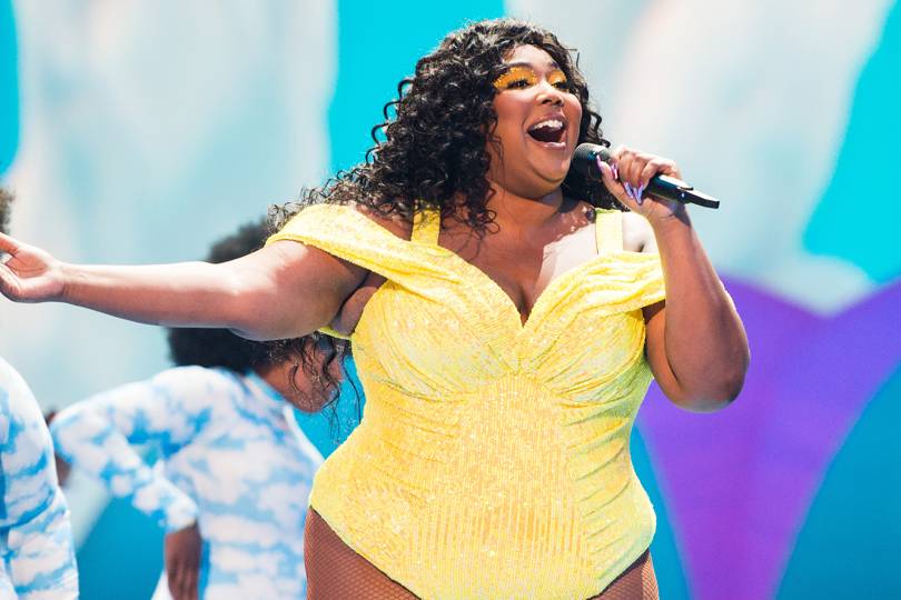 Don't Call Lizzo 'Brave' for Being Confident | Glamour UK Don't Call Lizzo 'Brave' for Being Confident | Glamour UK