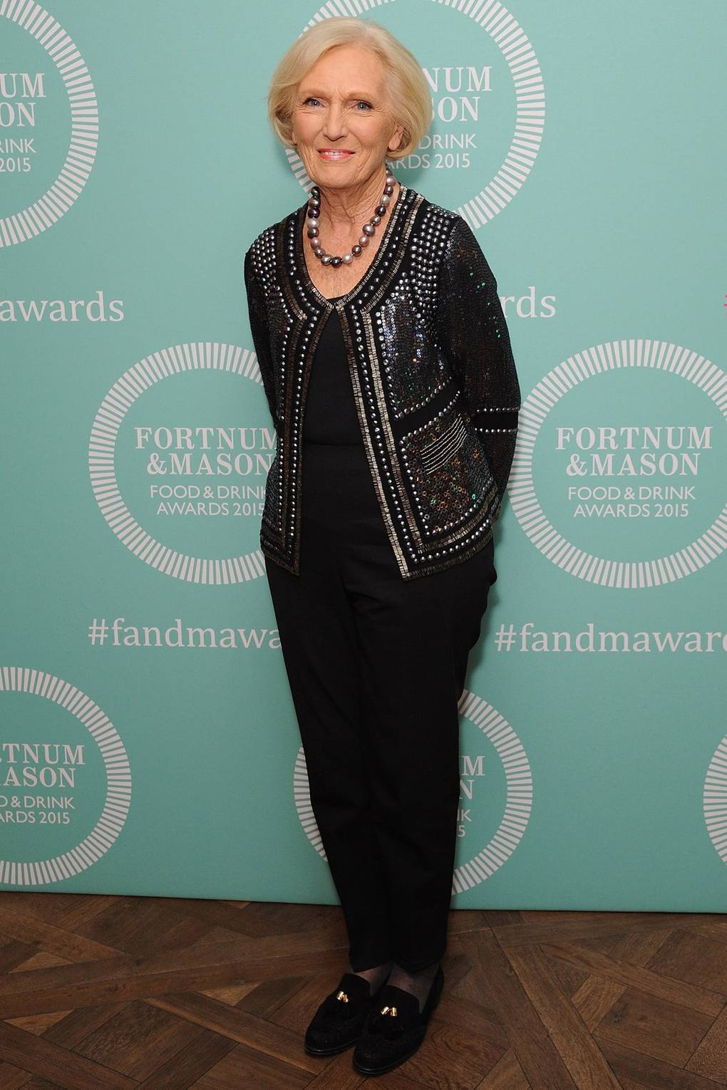 Mary Berry style: Blazers, jackets: best looks and outfits | Glamour UK