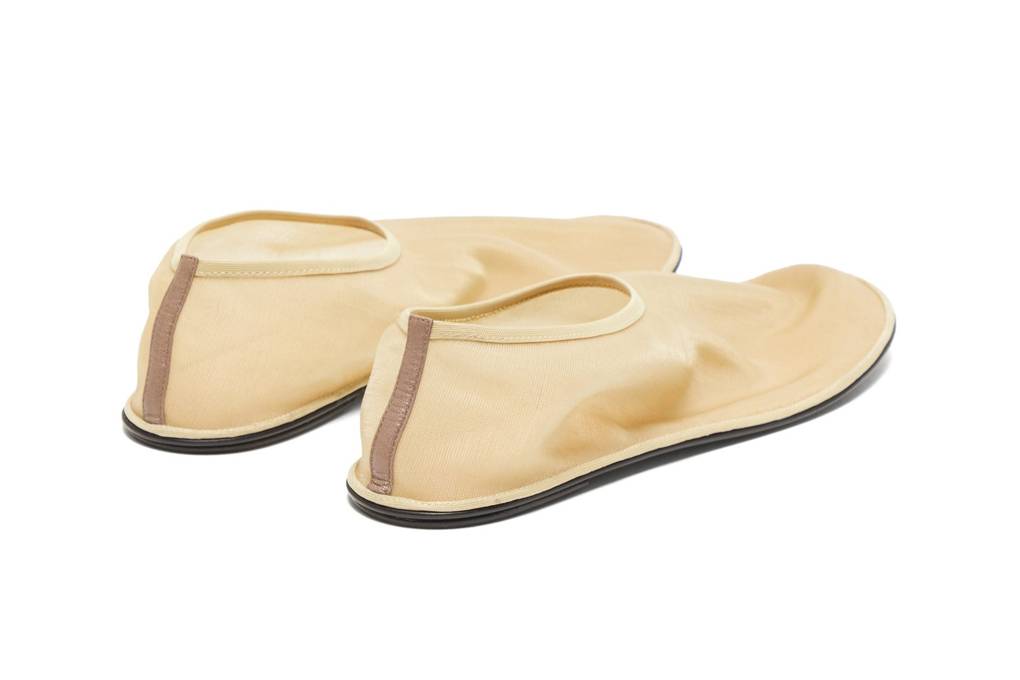 15 Pairs Of Slippers To Wear All Day During Self-Isolation | Glamour UK