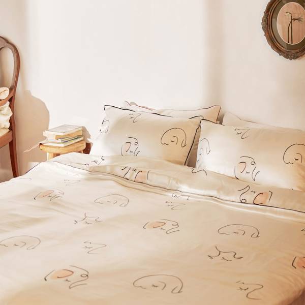 Silk Bedding: 13 Best Silk Bedding Sets to Keep You Cool | Glamour UK
