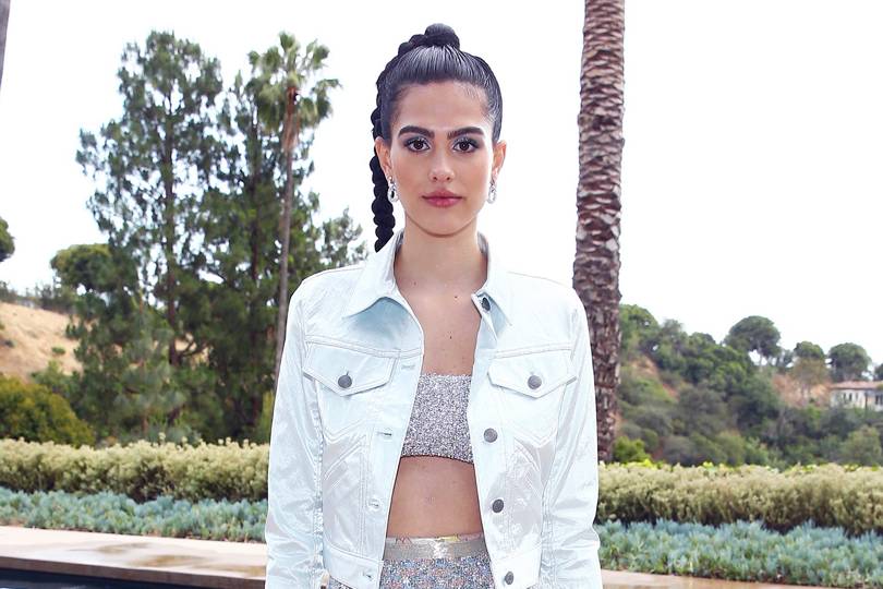 Model Amelia Gray Hamlin Praised For Candid Post About Her Eating ...