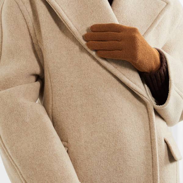 22 Best Winter Gloves For Women That'll Bring Your Outfits To Life ...