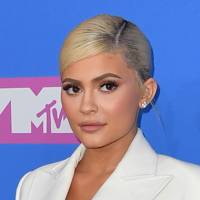 Side Fringes: Sleek, Side-Swept Hair Is On Trend For 2019 | Glamour UK