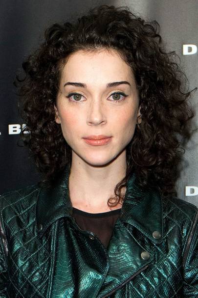 St. Vincent hair styles & beauty look book 2015 - hair cuts, colours ...