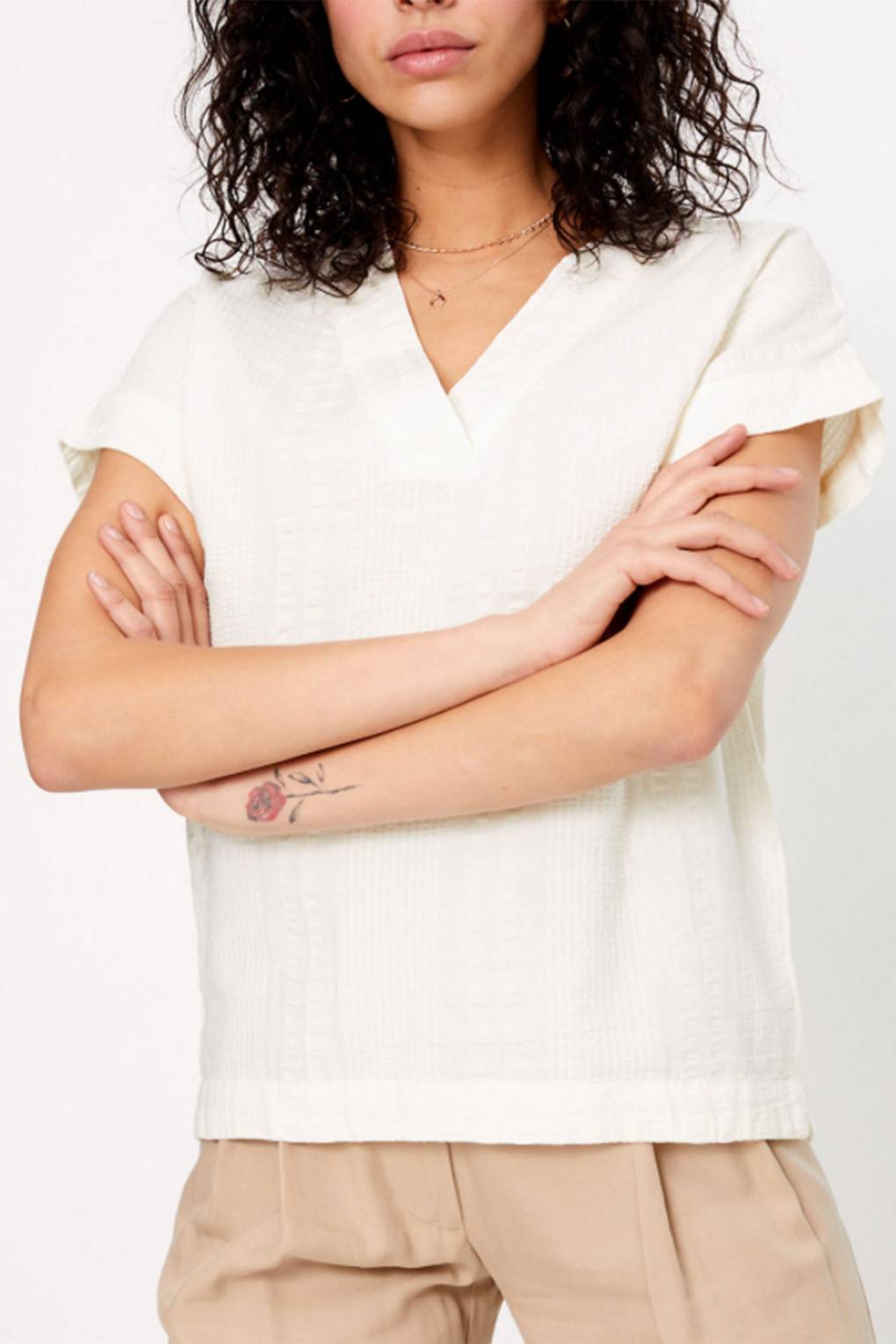 23 Best V-Neck T-Shirts For Women That Every Wardrobe Needs | Glamour UK