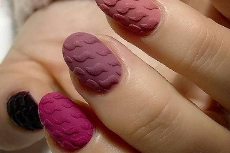 Cable-Knit Nails Are The Cosiest Design For Winter | Glamour UK