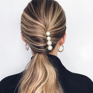 Pearl Hair Accessories: The 2020 Pearl-Speckled Hair Trend | Glamour UK