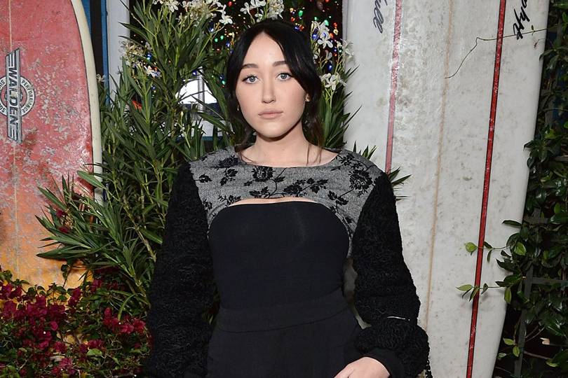 Noah Cyrus debut single; Miley Cyrus's younger sister | Glamour UK